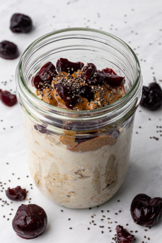 How to Make Dairy-Free Overnight Oats + Six Easy Recipes